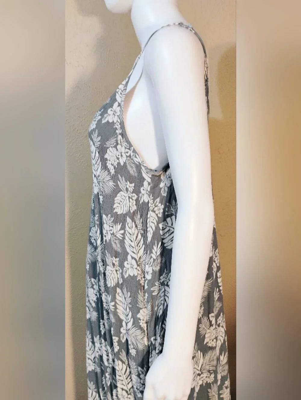 entro | Dresses | Entro Tropical Print Maxi Dress | Poshmark